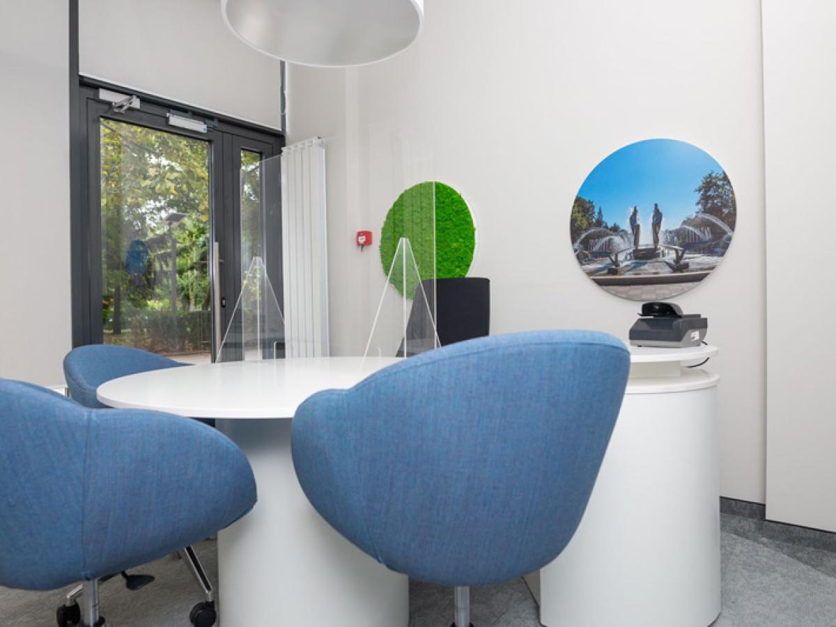 Banca Comercială Română deschide la Brăila prima unitate pe modelul centrelor de dialog ...