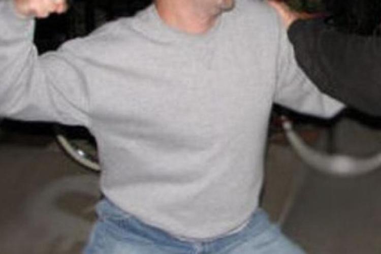 Conflict violent pe strada Plevnei. Un tânăr a fost lovit cu un obiect ...