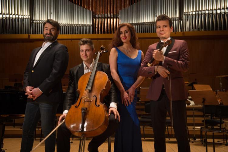 Celebrul violonist Alexandru Tomescu și a sa vioară Stradivarius, la ...