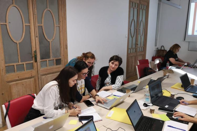 „Educația, o șansă pentru viitor”. Primul proiect Erasmus+ al Școlii ...