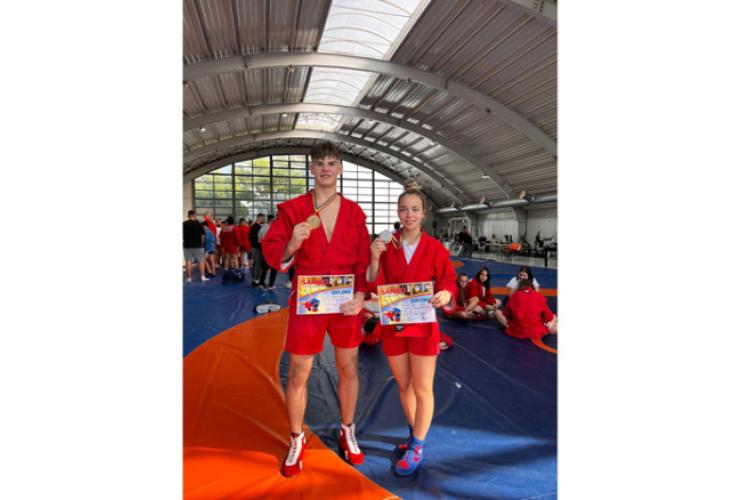 Aur și argint la naționalele de sambo, seniori, pentru CSM Brăila ...